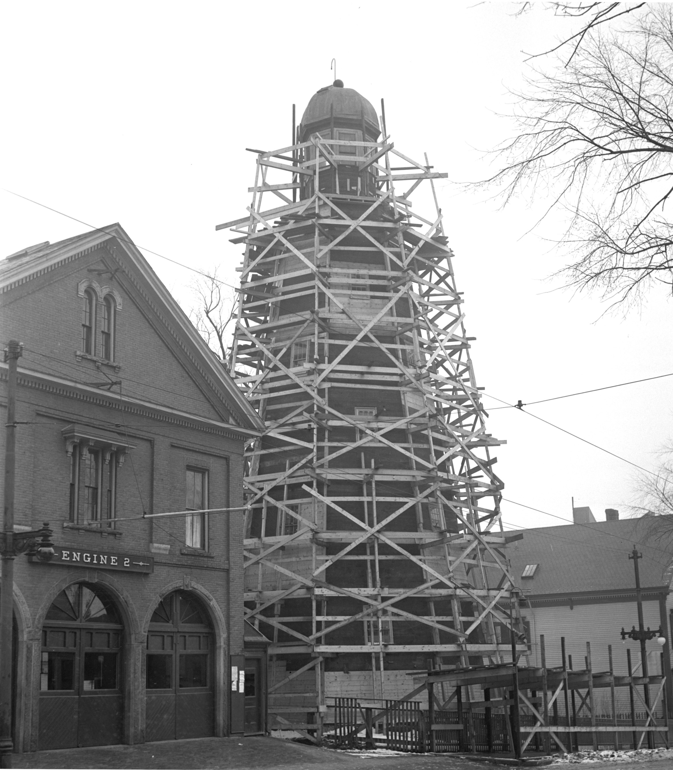 The Portland Observatory in 1939 and in 2015