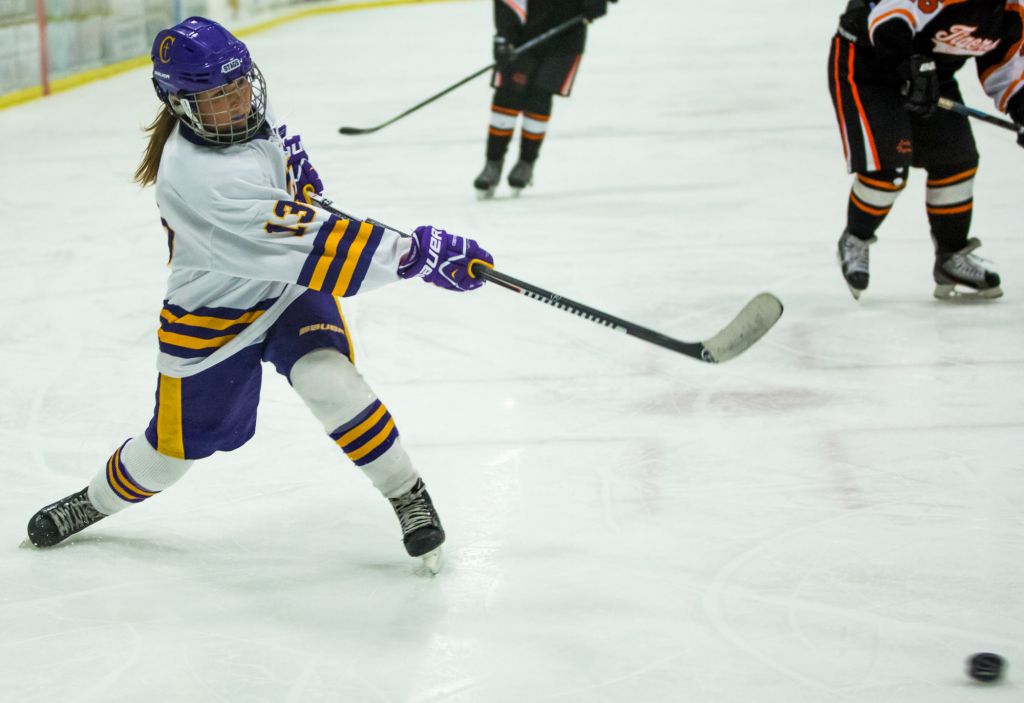 Cheverus holds off Biddeford in quarterfinals