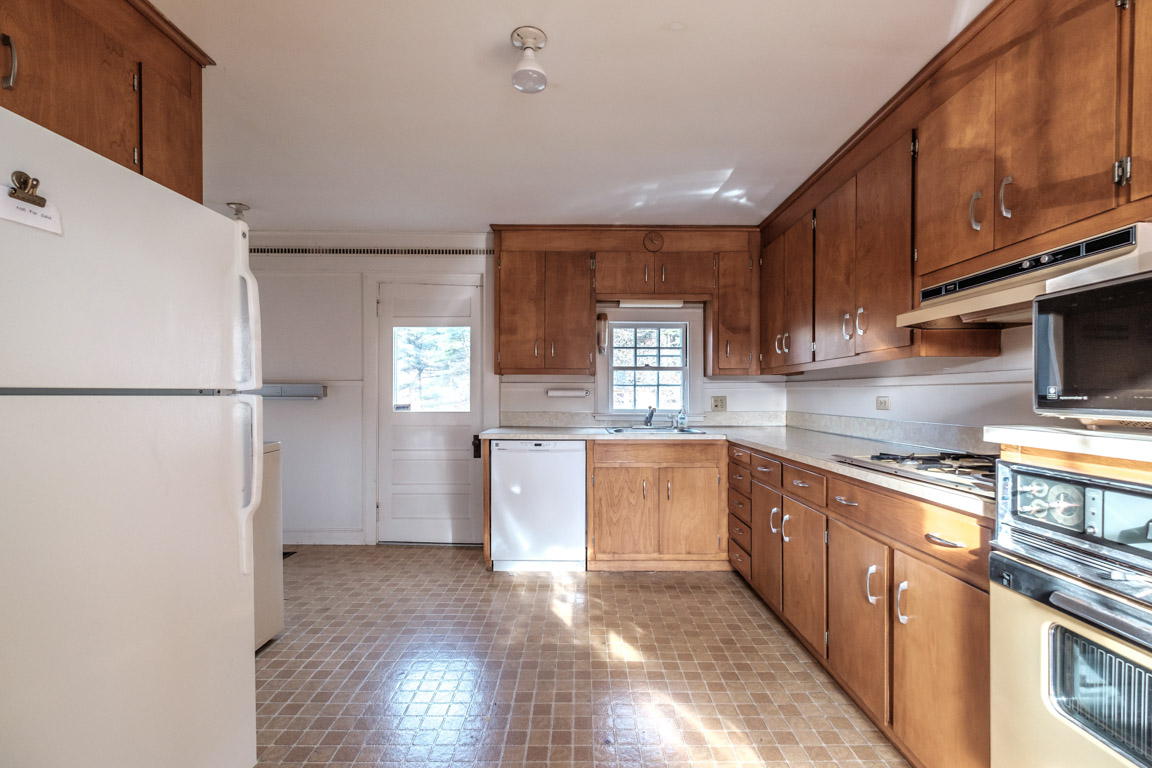Vintage Raymond home comes with 750 feet of waterfront