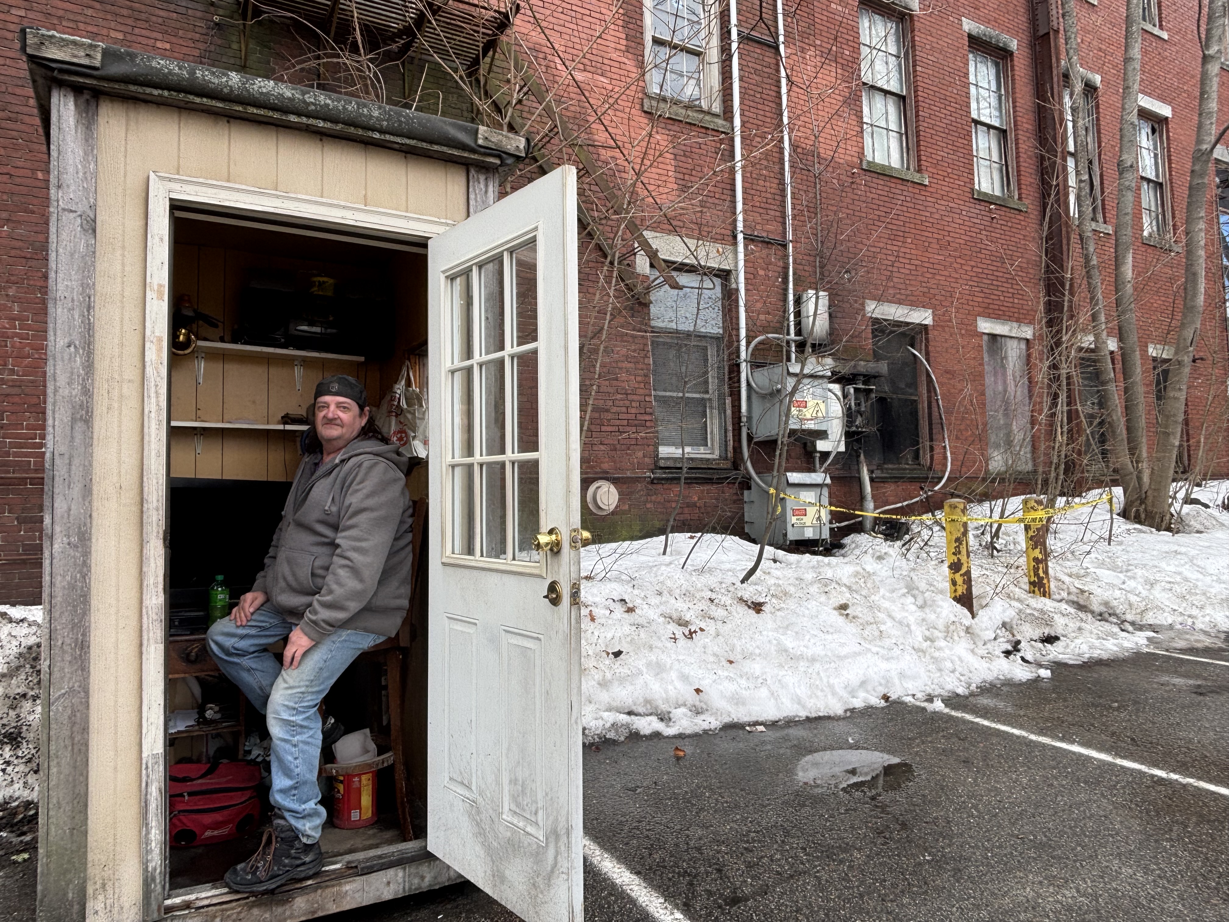 Portland Power Outage: Fire at Hub Furniture Disrupts 3,000+ Residents ...