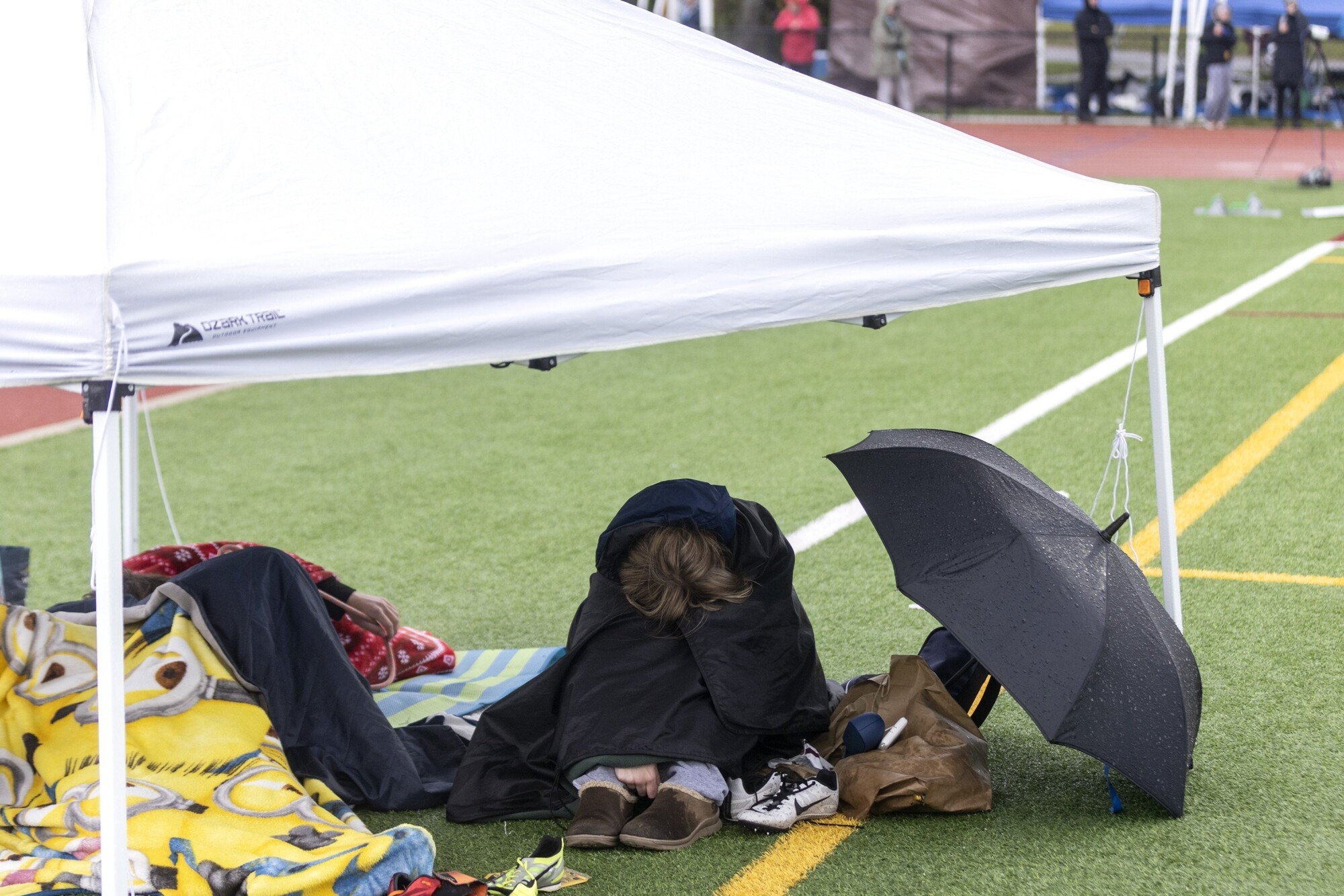 Track and field: Records fall at wet Class B state meet
